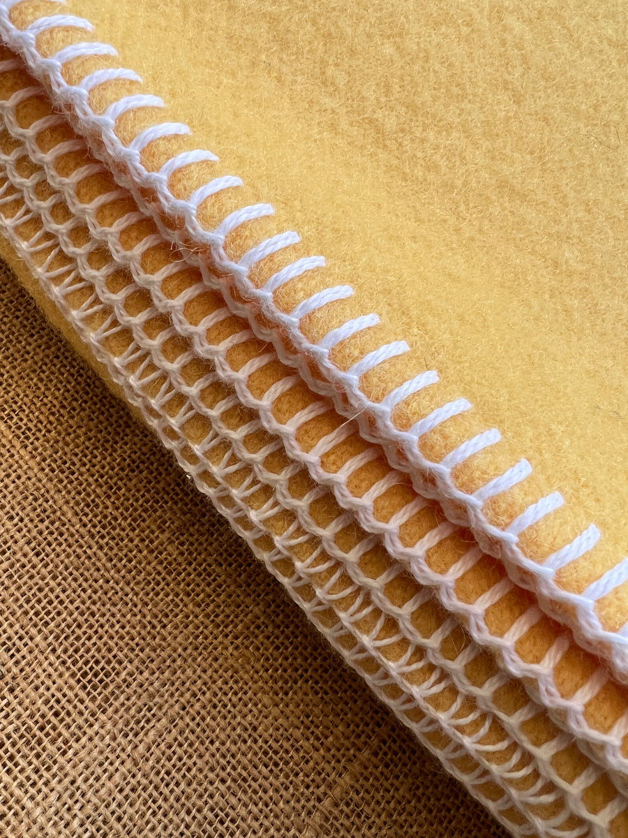 Thick & Cosy Extra Large SINGLE Wool Blanket by Onehunga Woollen Mills ...