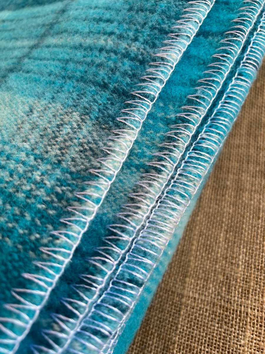 Super Bright Turquoise Favourite DOUBLE/QUEEN New Zealand Wool Blanket ...