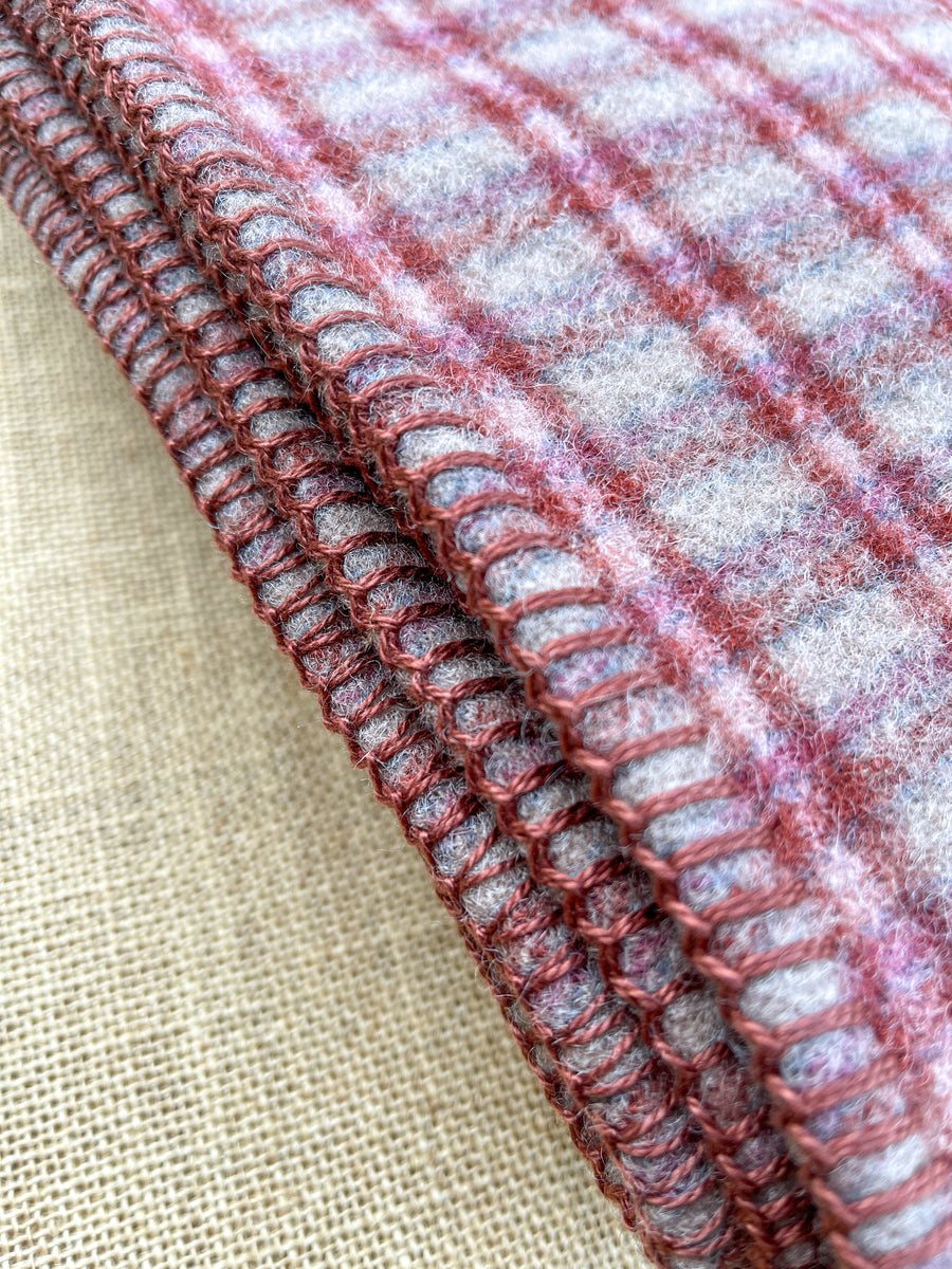 Gorgeous Vintage SMALL SINGLE New Zealand Wool Blanket. – Fresh Retro Love